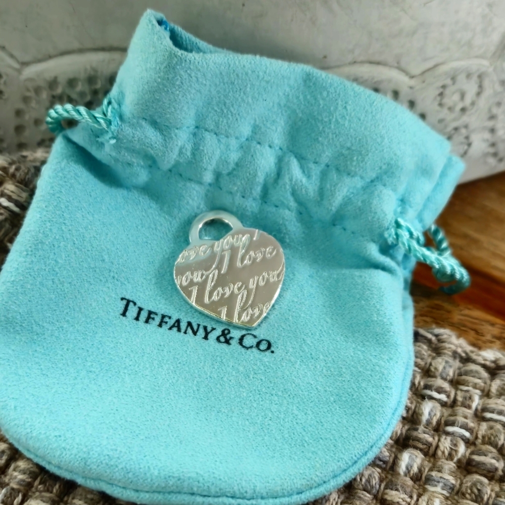 Tiffany & Co Note "I Love You" Heart Charm - Gem